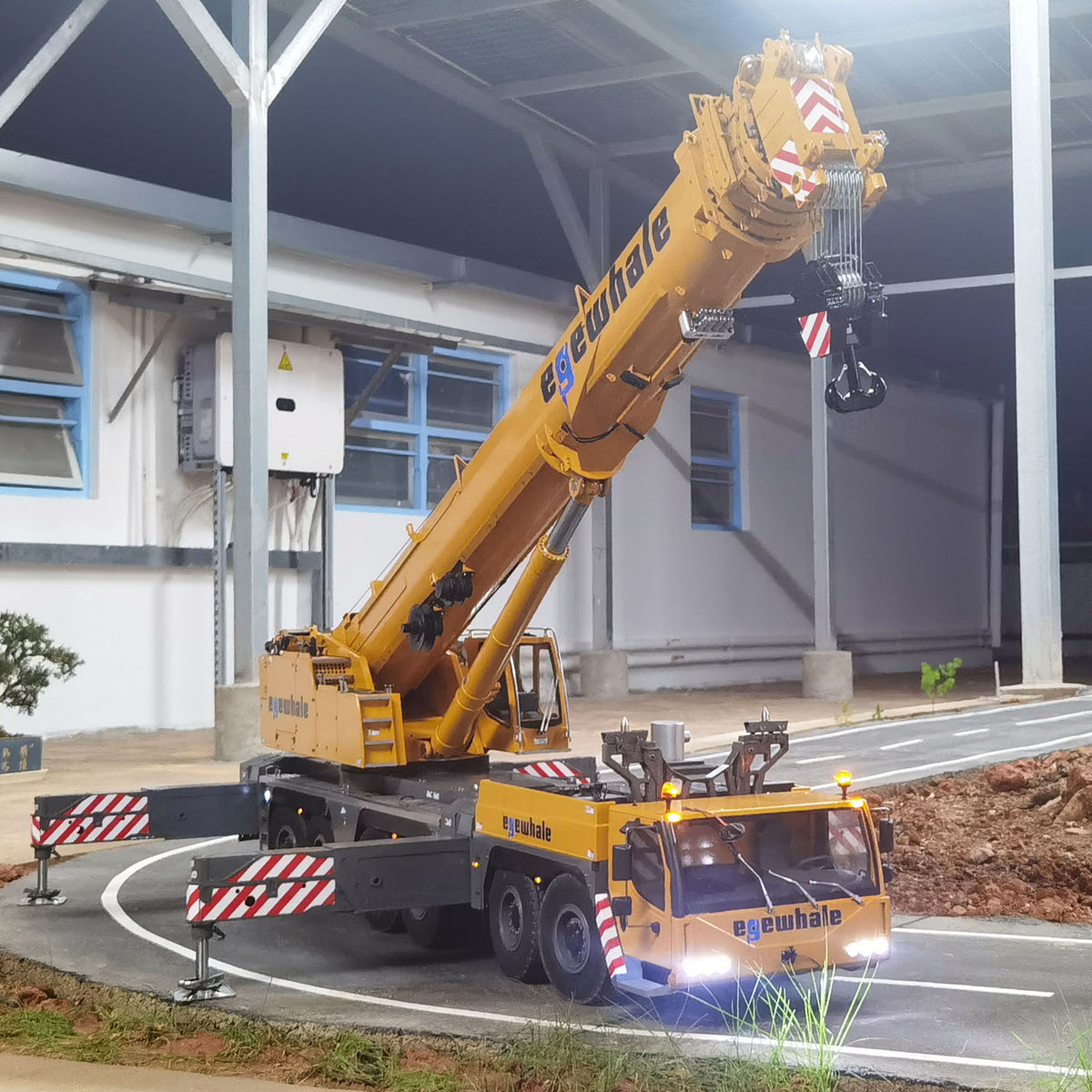 1/14 Eyewhale LTM1350 6 Axles RC Mobile Cranes Remote Control Hydrauli ...