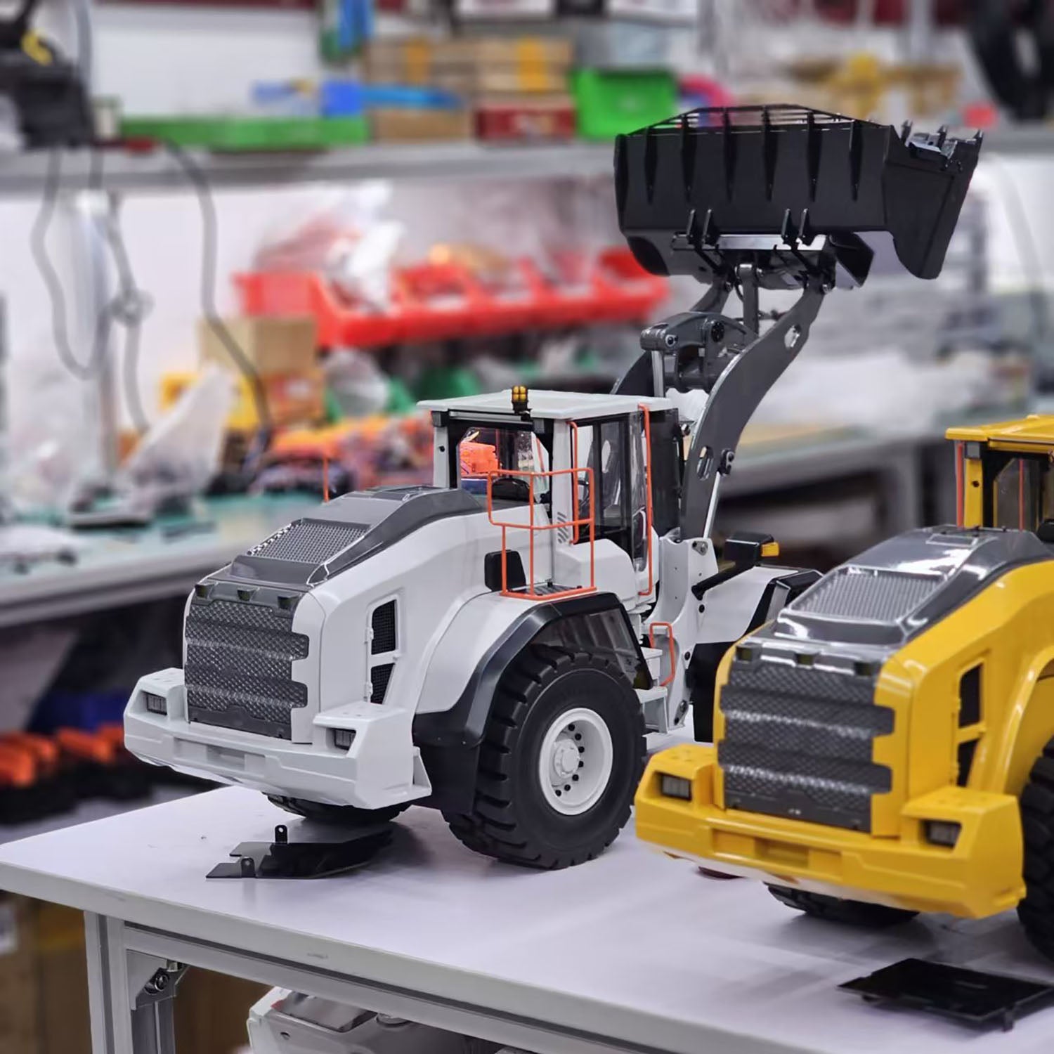 MTRC Metal 1/14 RC Hydraulic Loader E260L 5CH Valves Remote Control En ...